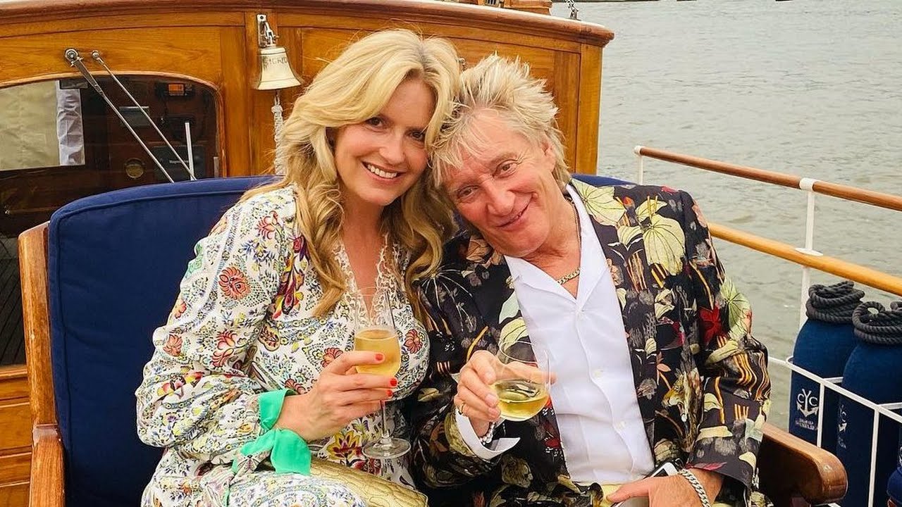 Losing Grip Penny Lancaster On Her difficult Menopause Journey losing-grip-penny-lancaster-on-her-difficult-menopause-journey